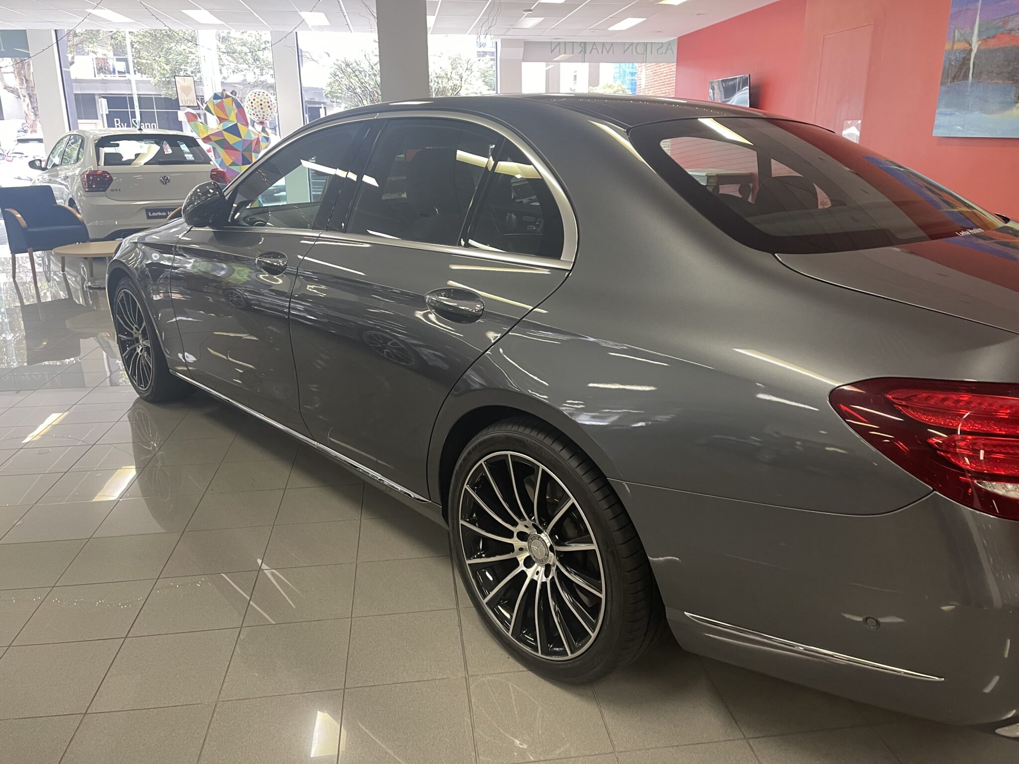 2017 MERCEDES-BENZ E400 – Larke Hoskins